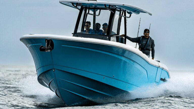 332 OS Center Console Offshore Boat - NauticStar Boats