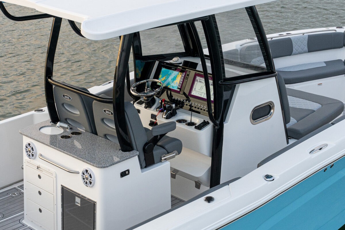 332 OS Center Console Offshore Boat - NauticStar Boats