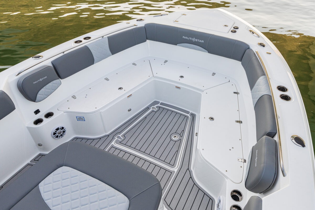332 OS Center Console Offshore Boat - NauticStar Boats