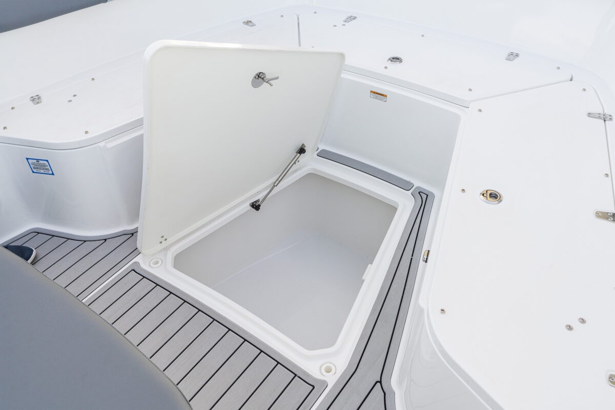 332 OS Center Console Offshore Boat - NauticStar Boats